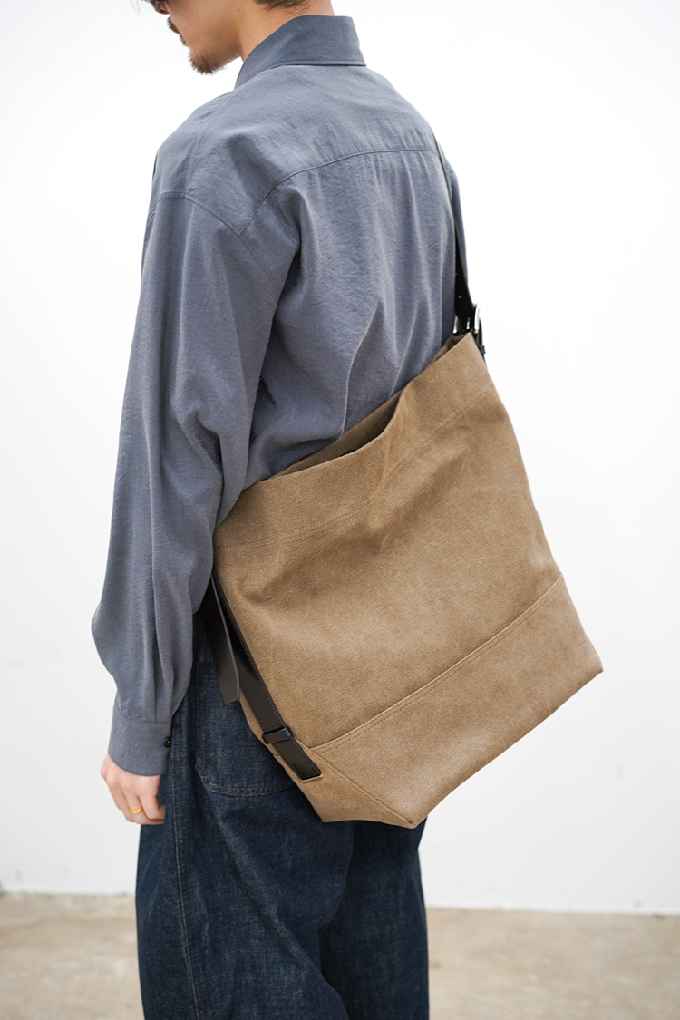 LEMAIRE BELTED TOTE BAG LEMAIRE BELTED TOTE BAG