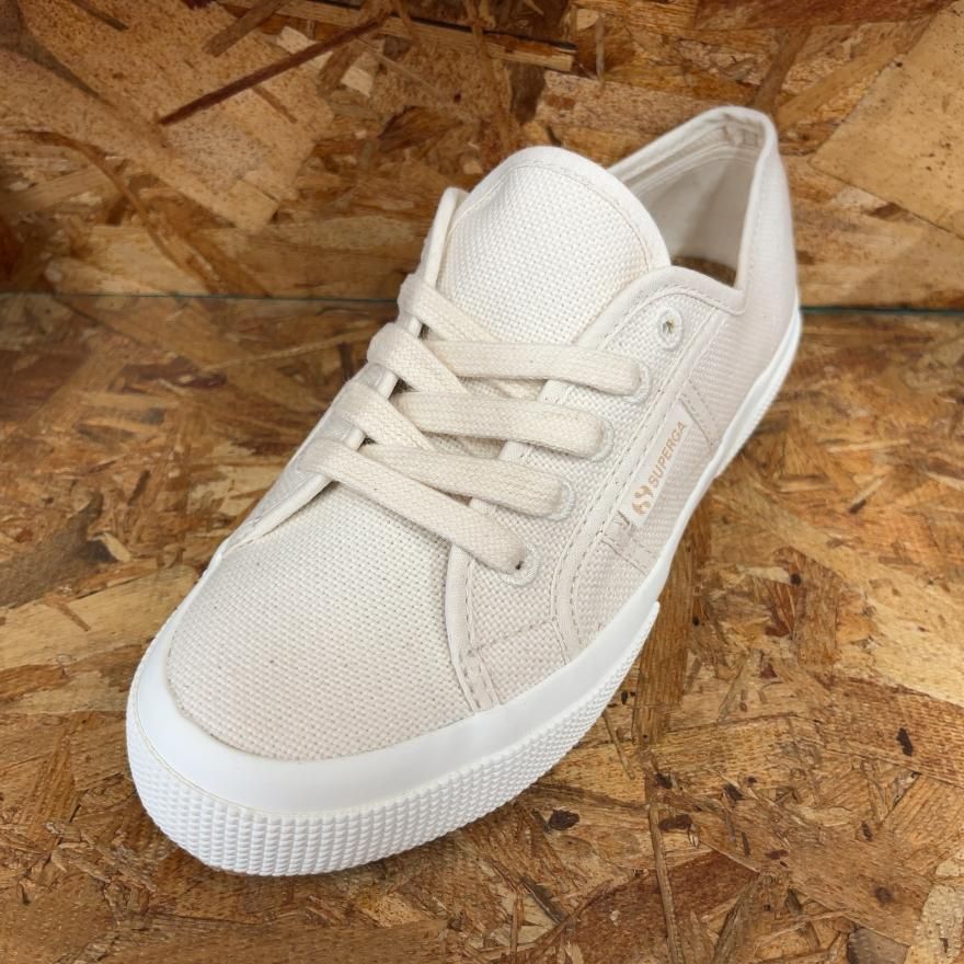 Beige superga store